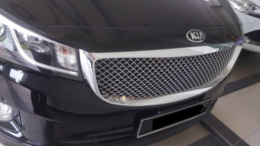 Kia Carnival Bentley Style Chrome Front Grill – EzyAUTO